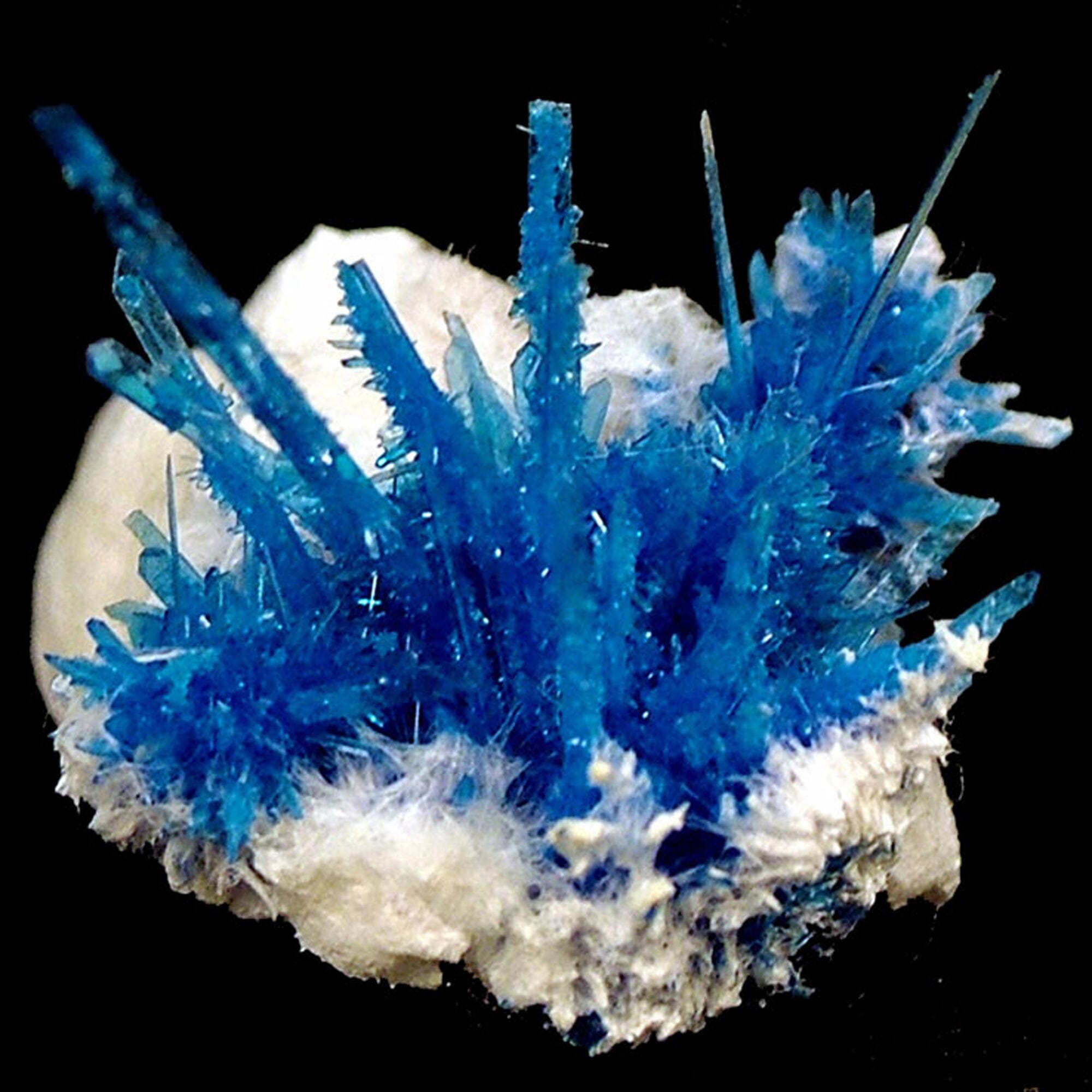 Pentagonite – Superb Minerals
